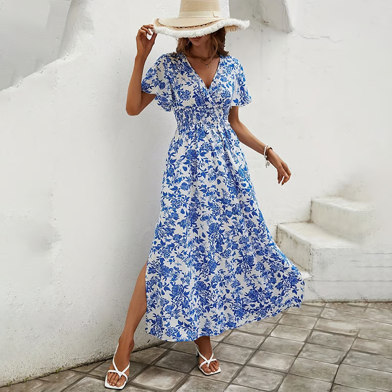 Brina - V-neck blue floral-printed slimming Maxi Dress – North & Muse